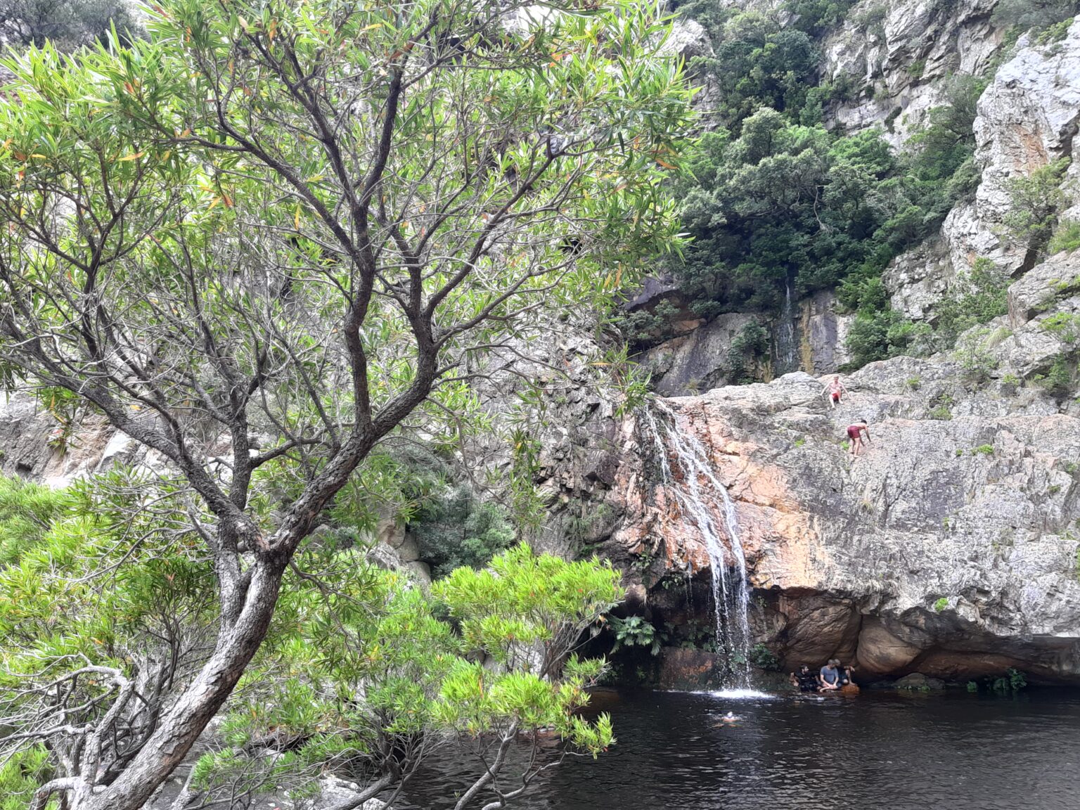 Cape Town Day Hikes: Crystal Pools Hiking Trail - She Hikes ... A lot!